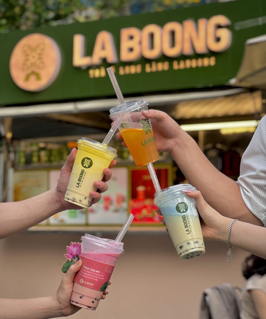 Trà ô long làng La Boong